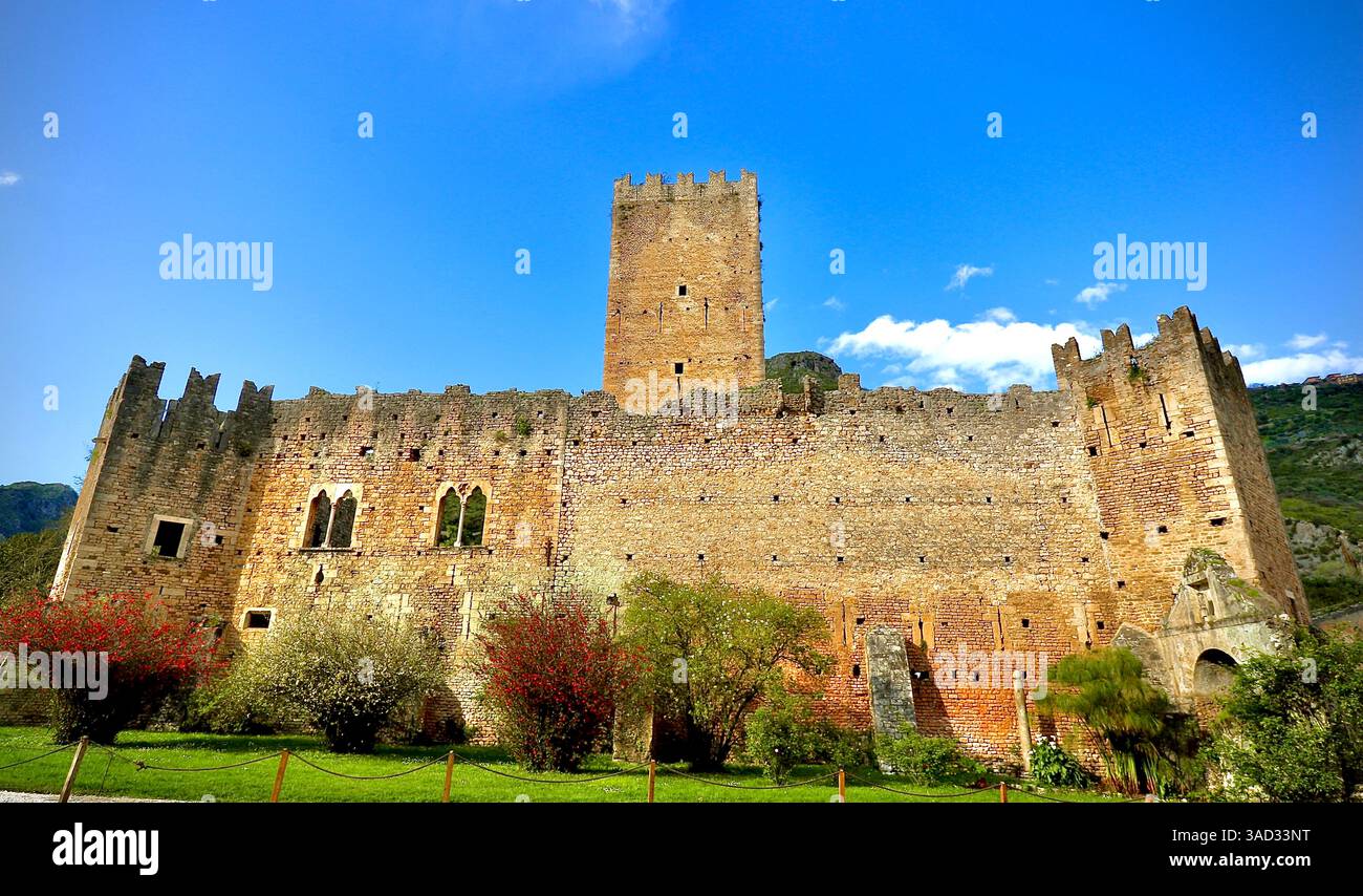 Baronial mansion hi-res stock photography and images - Alamy