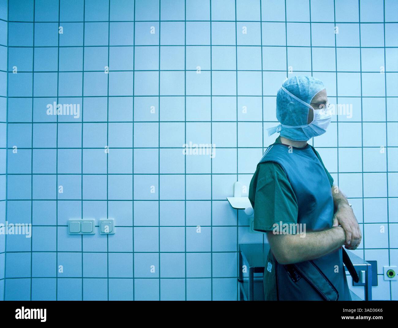 Doctor 30 years in hi-res stock photography and images - Alamy