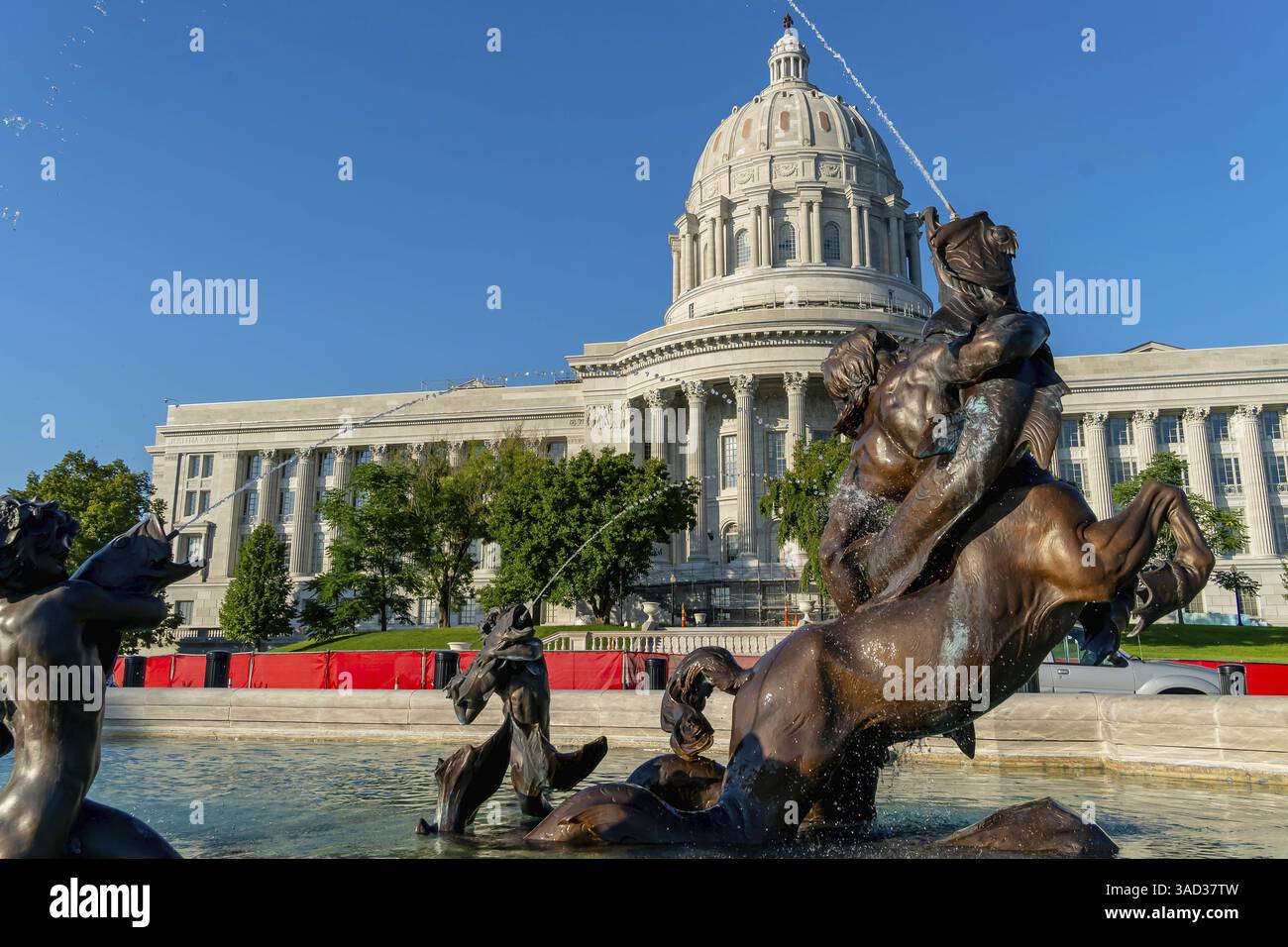 The Missouri State Capitol, in Jefferson City, houses the General ...