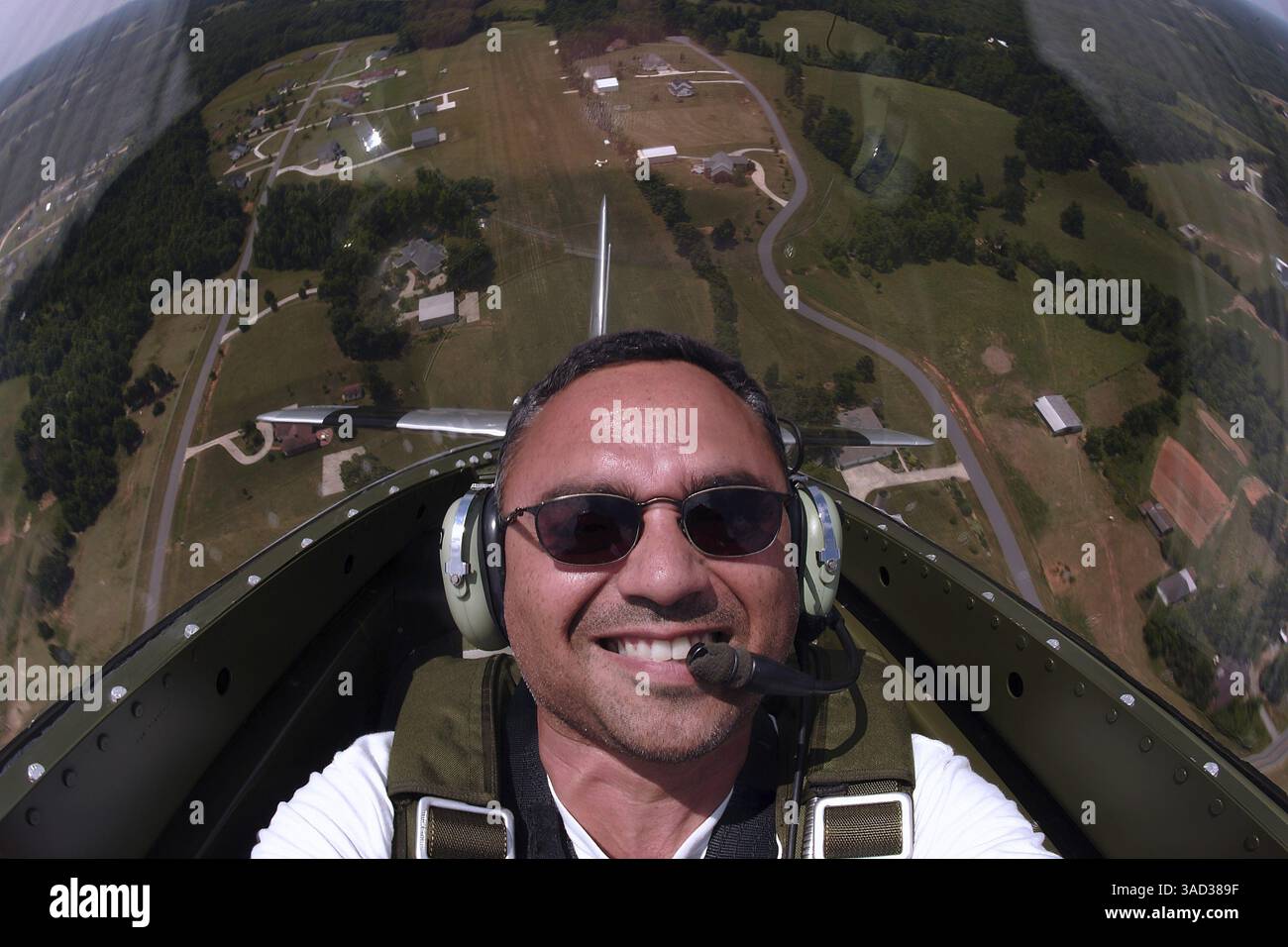 A WWII pilot captures a daring selfie mid-flight, executing precise ...