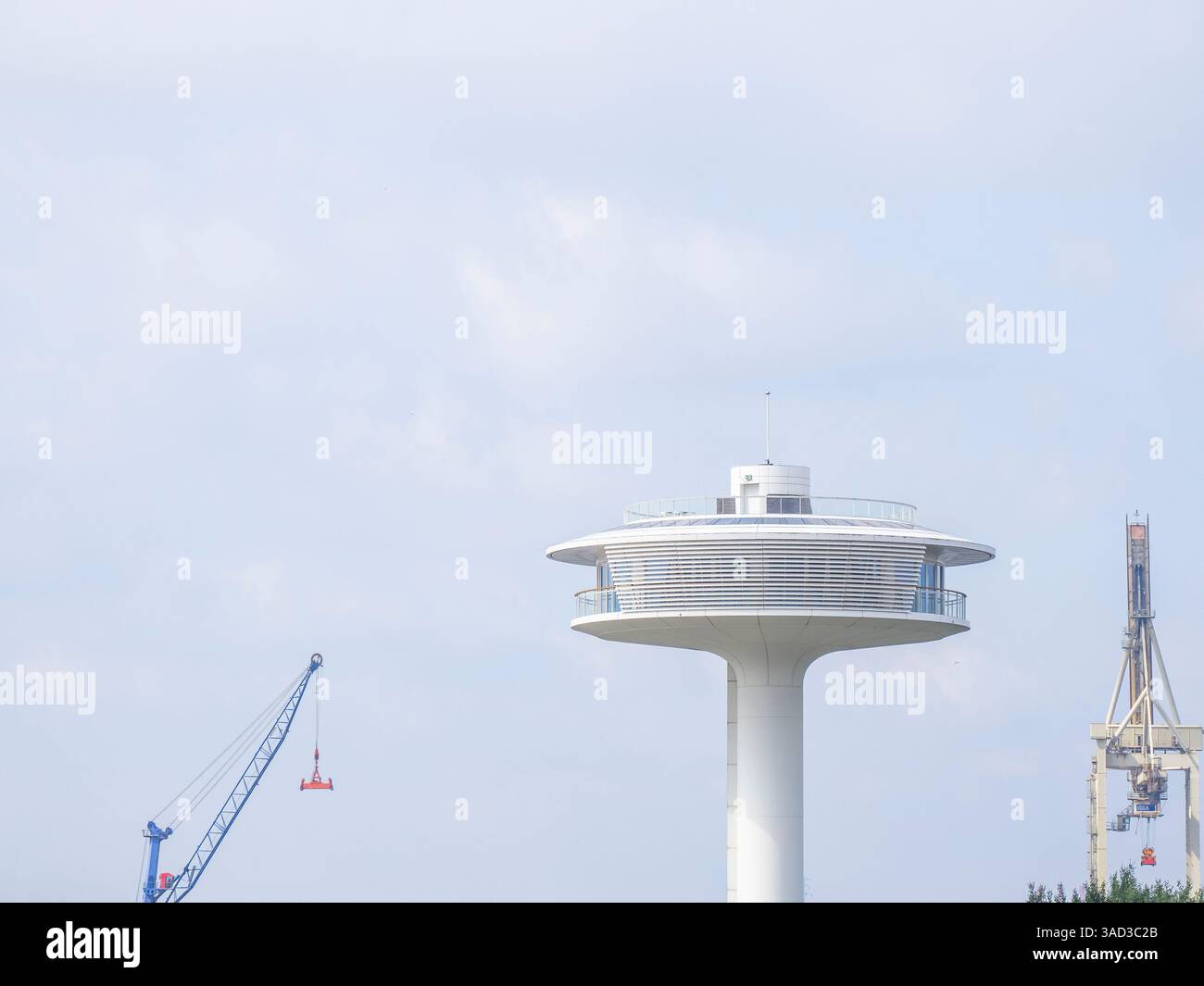 The Lighthouse Zero in the Port of Hamburg Stock Photo - Alamy