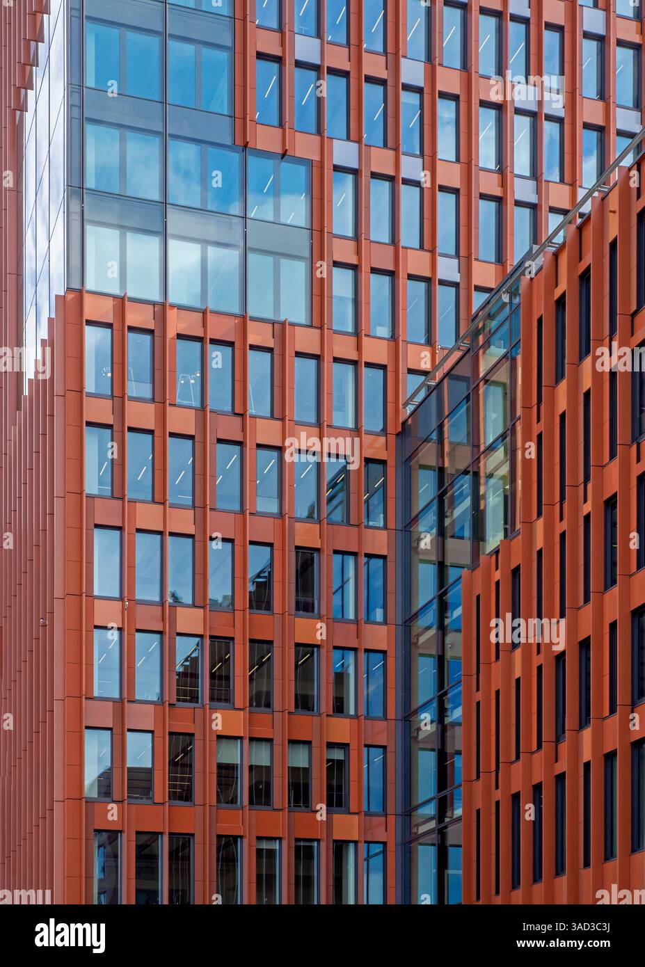 The Vattenfall headquarters in Hamburg's new HafenCity district near ...