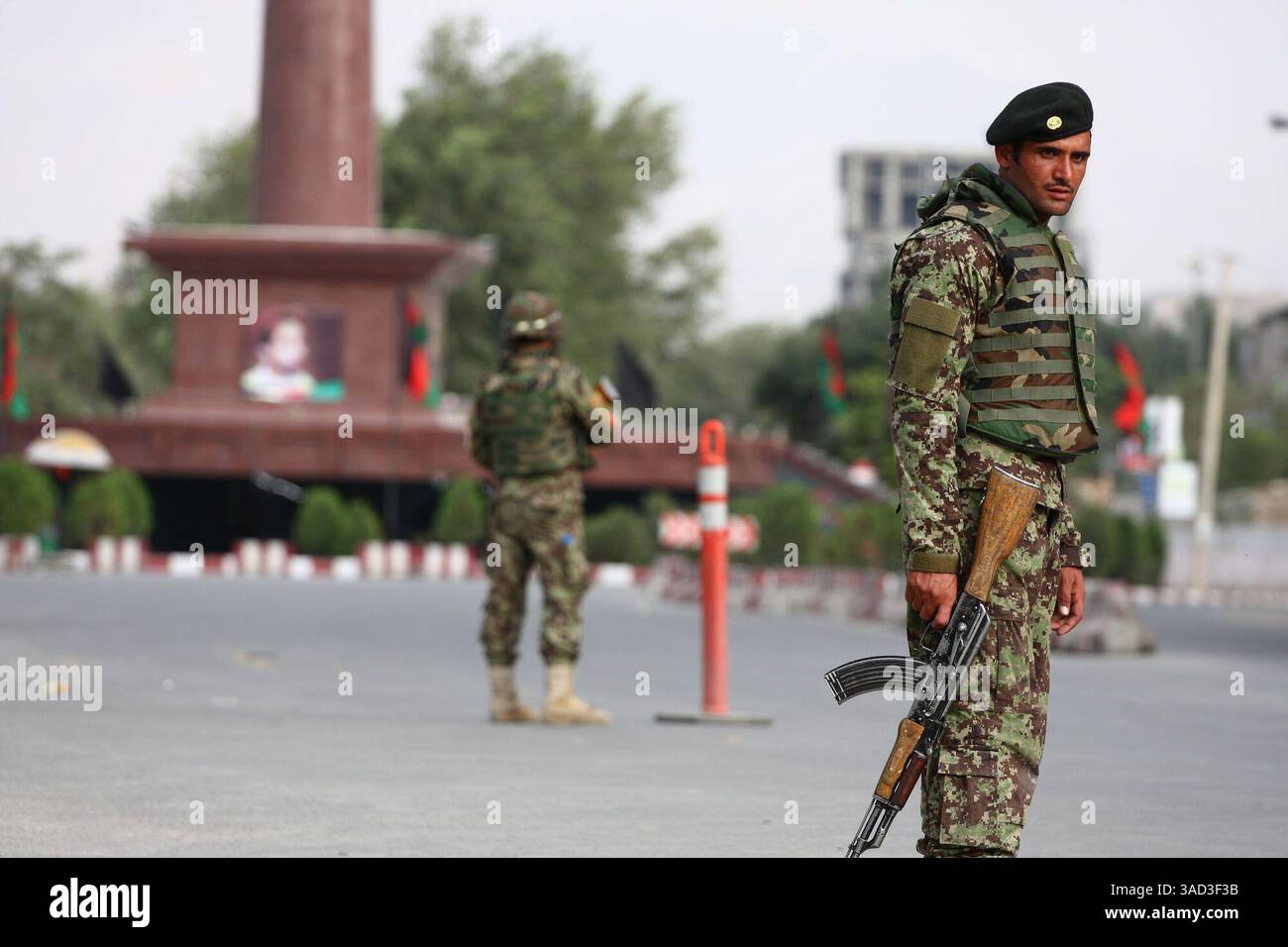 Us embassy building kabul hi-res stock photography and images - Alamy