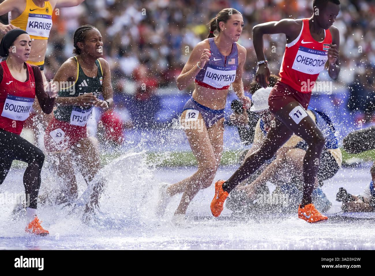 COURTNEY WAYMENT USA of the United States, competes in the Women's ...