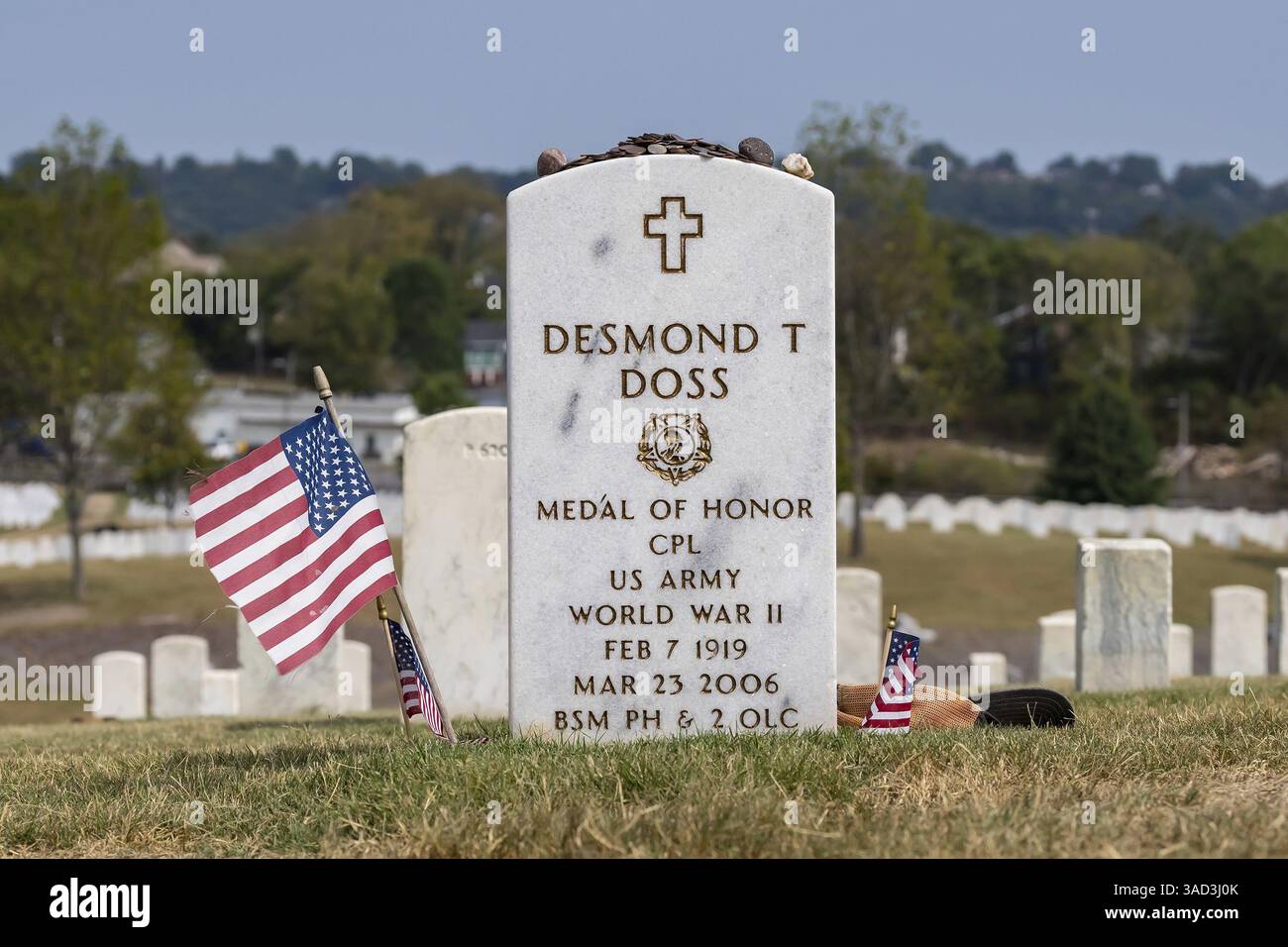 Desmond Doss is buried at Chattanooga National Cemetery in Tennessee ...