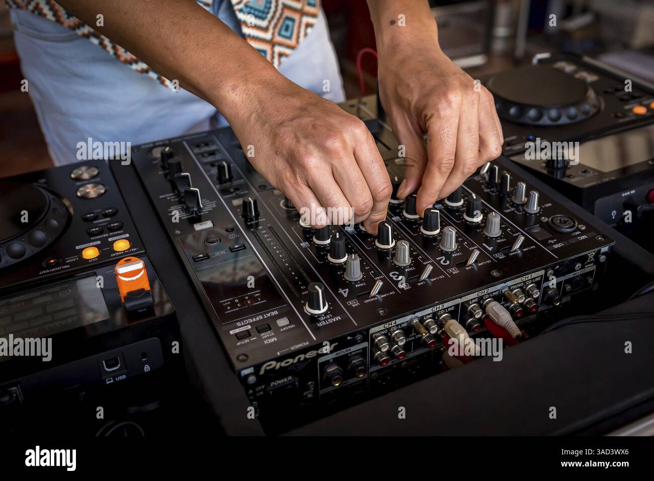 Electrifying sense of movement hi-res stock photography and images - Alamy