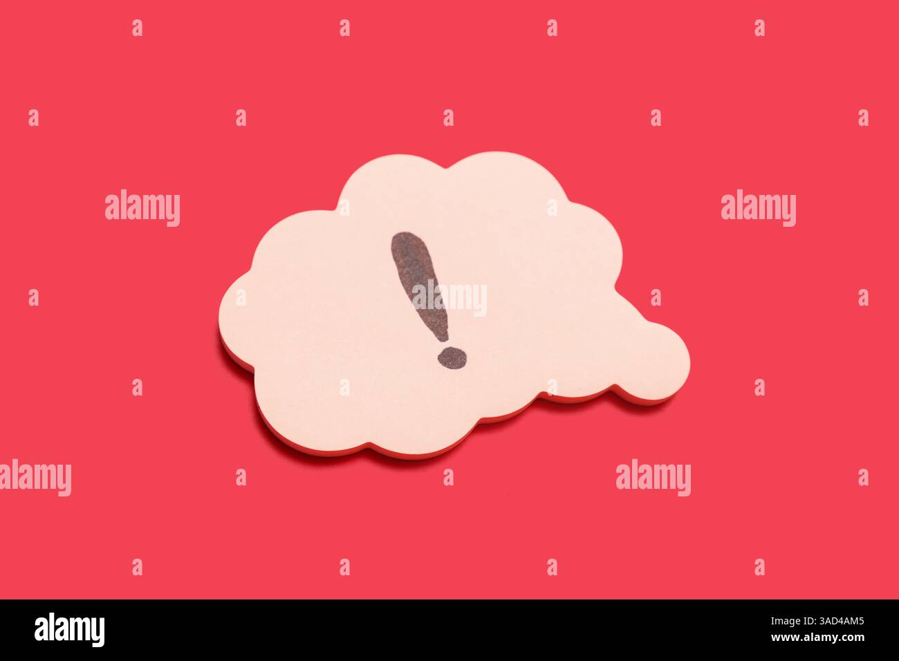 Speech bubble with exclamation mark on red background Stock Photo - Alamy