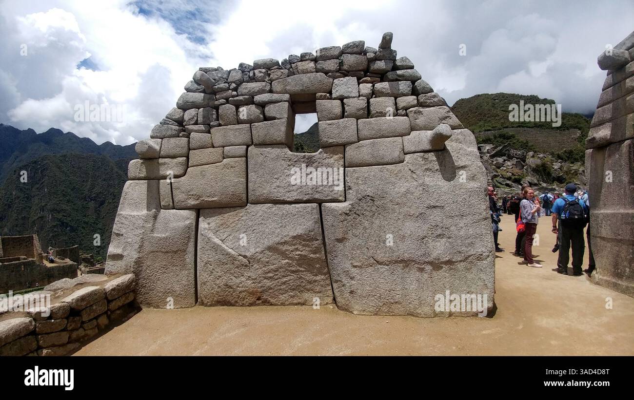 The buildings in Machu Picchu, Peru built with granite blocks, weigh ...
