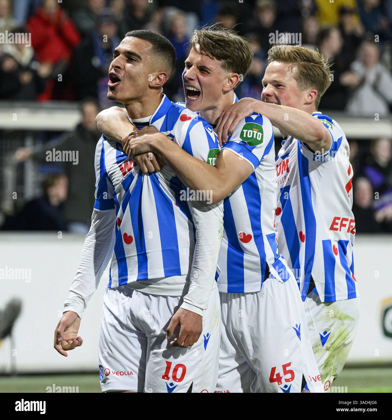 HEERENVEEN - (l-r) Ilias Sebaoui of SC Heerenveen, Oliver Braude of SC ...