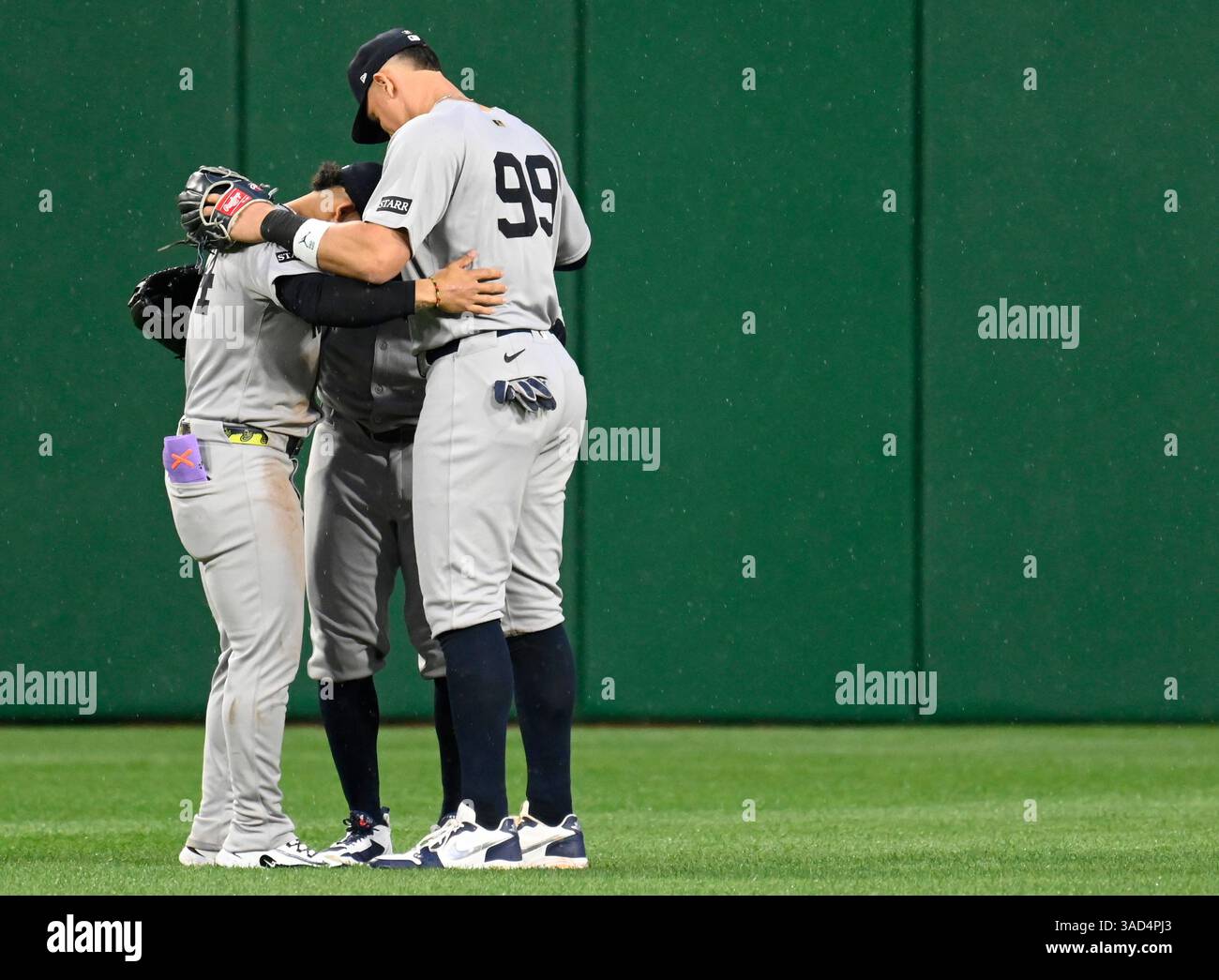 New York Yankees Outfielders Aaron Judge (99) Jasson Domínguez (24) and ...