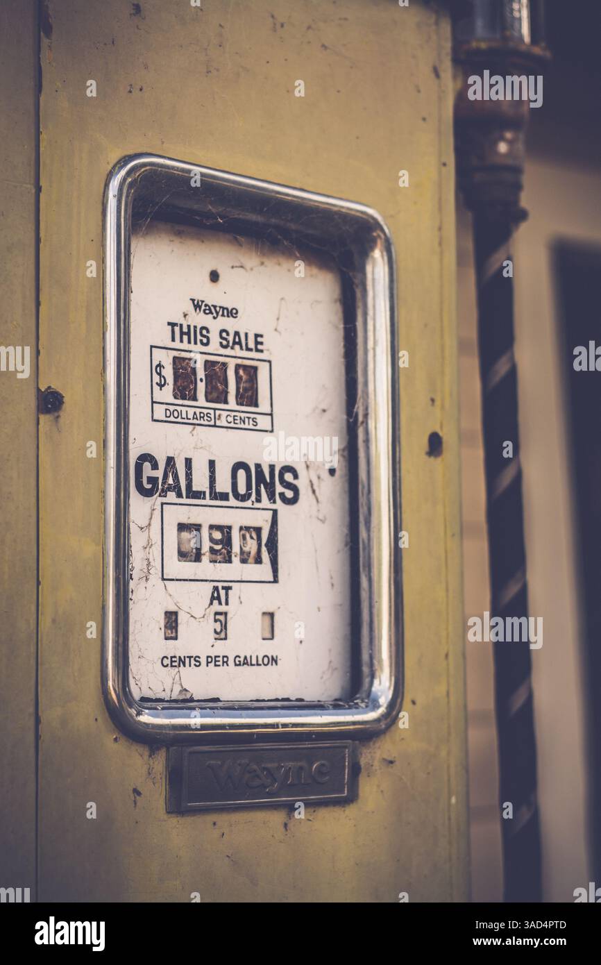 old gas pump Stock Photo - Alamy