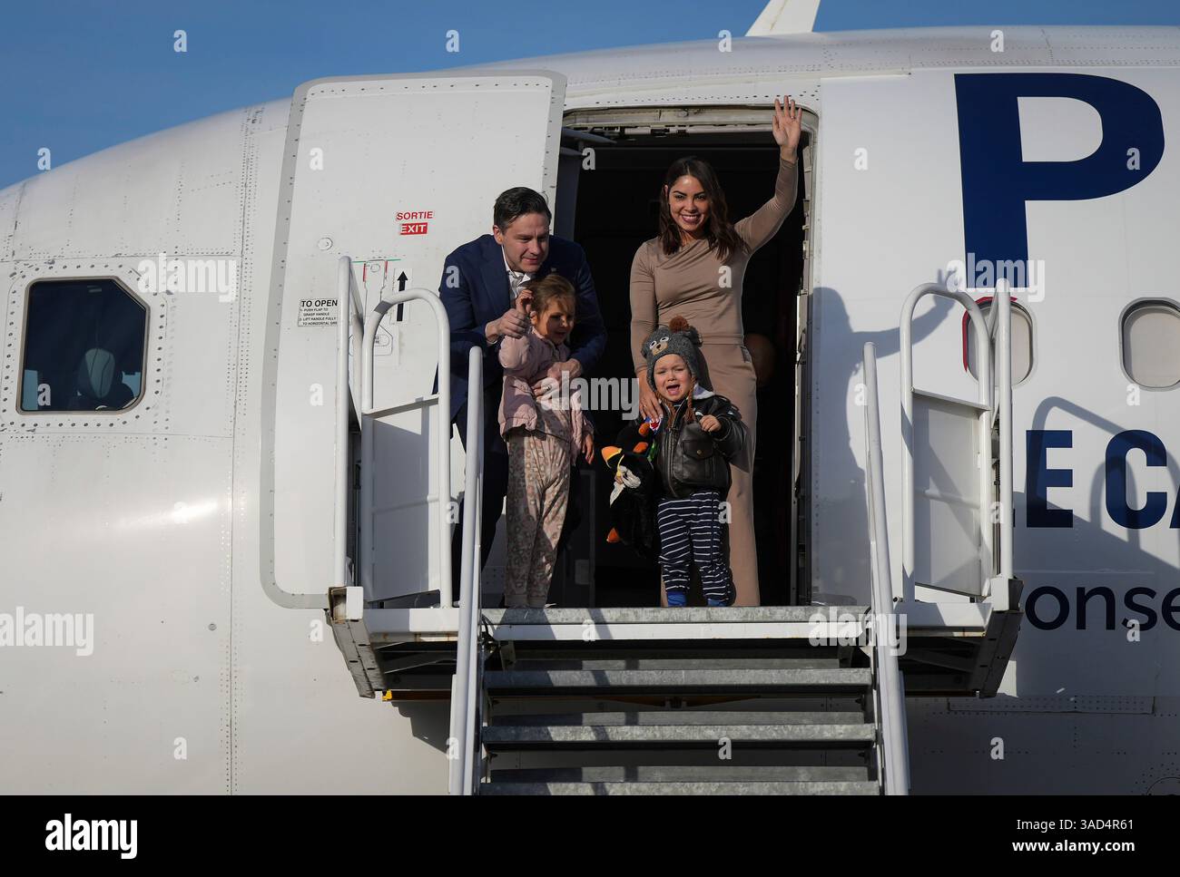 Conservative Leader Pierre Poilievre, his wife Anaida and their ...