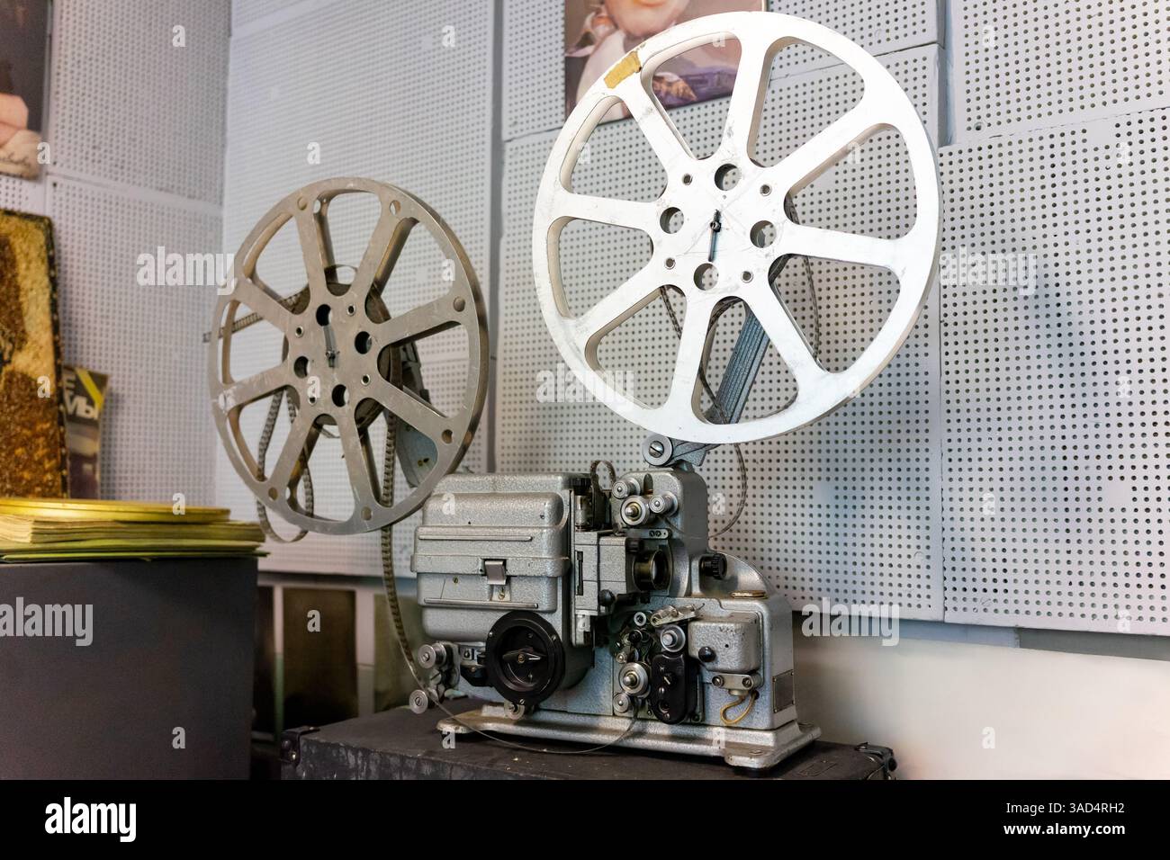 Vintage film projector stands hi-res stock photography and images - Alamy