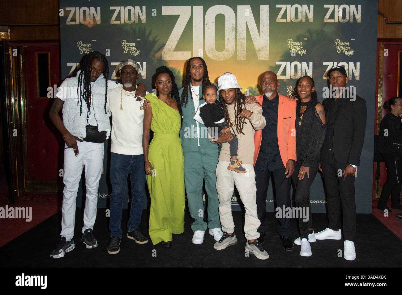 A guest, Lucile Kancel, Sloan Decombes, Nelson Foix, Jamel Debbouze, a ...