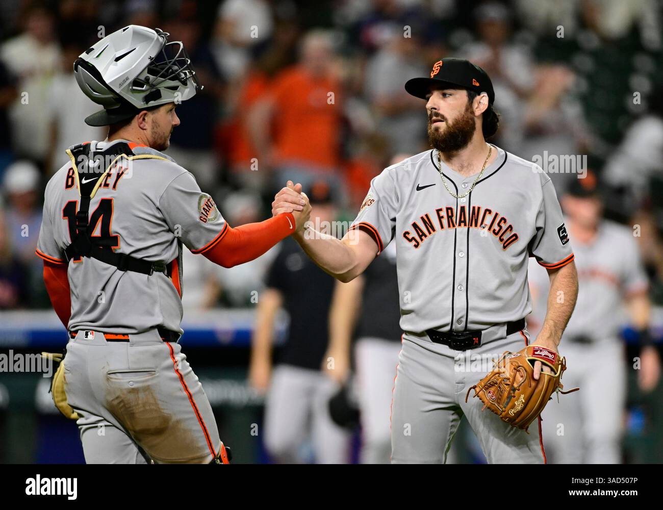 San Francisco Giants catcher Patrick Bailey (14) congratulates closer ...
