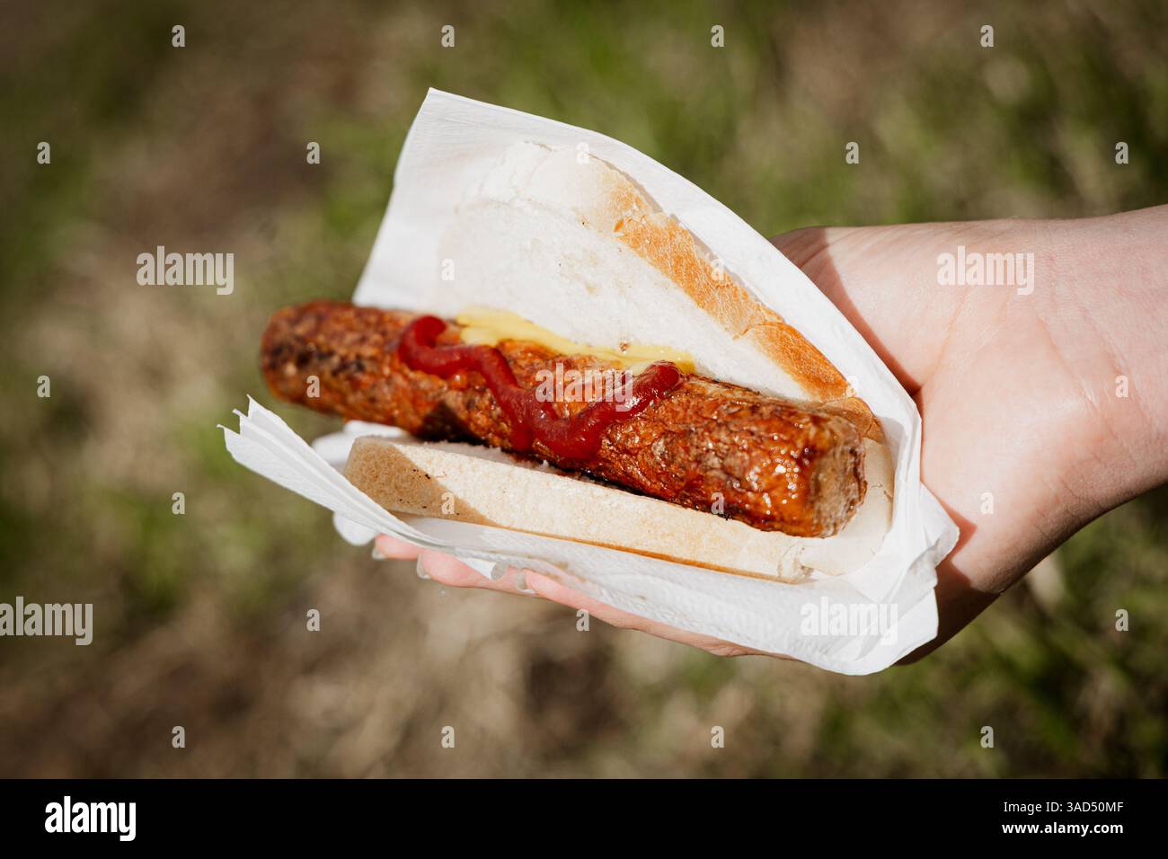 Sausage Sizzle BBQ in Australia Stock Photo - Alamy