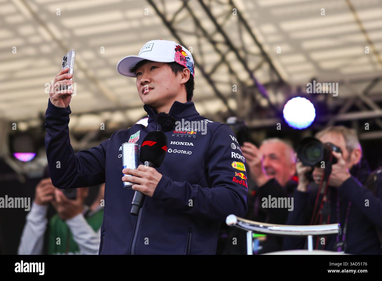 SUZUKA, JAPAN - APRIL 5: Yuki Tsunoda of Japan and Oracle Red Bull ...