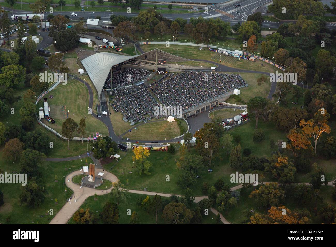 Music bowl experience hi-res stock photography and images - Alamy