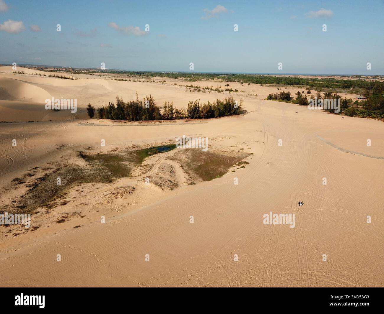 Bau Trang Tourist Area, Mui Ne - The magnificent little desert. Bau ...