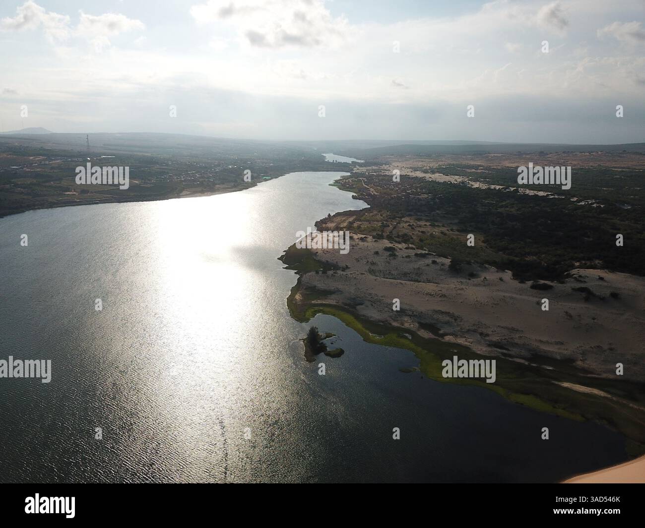 Bau Trang Tourist Area, Mui Ne - The magnificent little desert. Bau ...