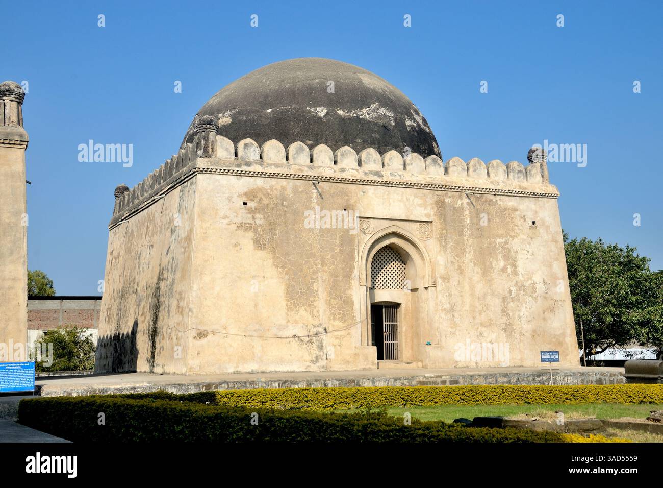 The Haft Gumbaz (Gumbad) complex, is a group of tombs of the Bahmani ...