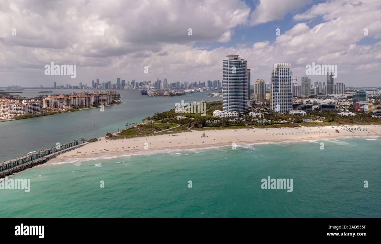 Miami Beach skyline. Sandy beaches of Miami. Miamis famous landmarks ...