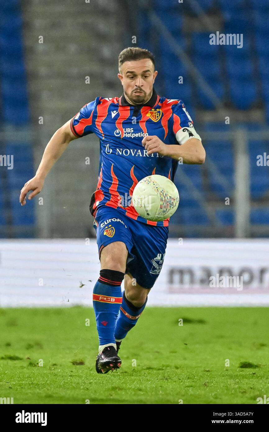 Xherdan Shaqiri (FC Basel, #10) am Ball. SUI, FC Basel - Grasshoppers Zuerich, Fussball, Swiss ...