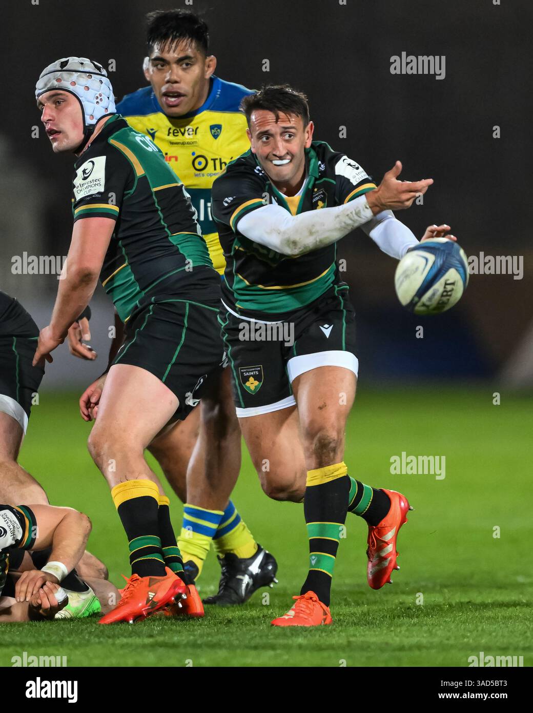 Northampton, England, 4th April 2025. Alex Mitchell of Northampton ...