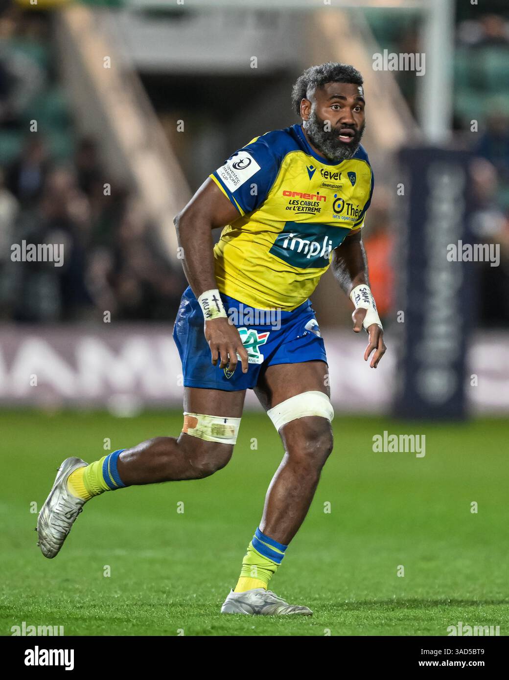 Northampton, England, 4th April 2025. Pita Gus Sowakula of ASM Clermont ...