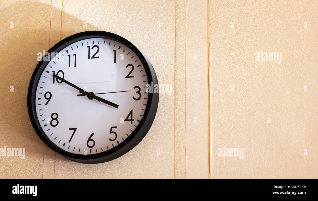 420 clock hi-res stock photography and images - Alamy