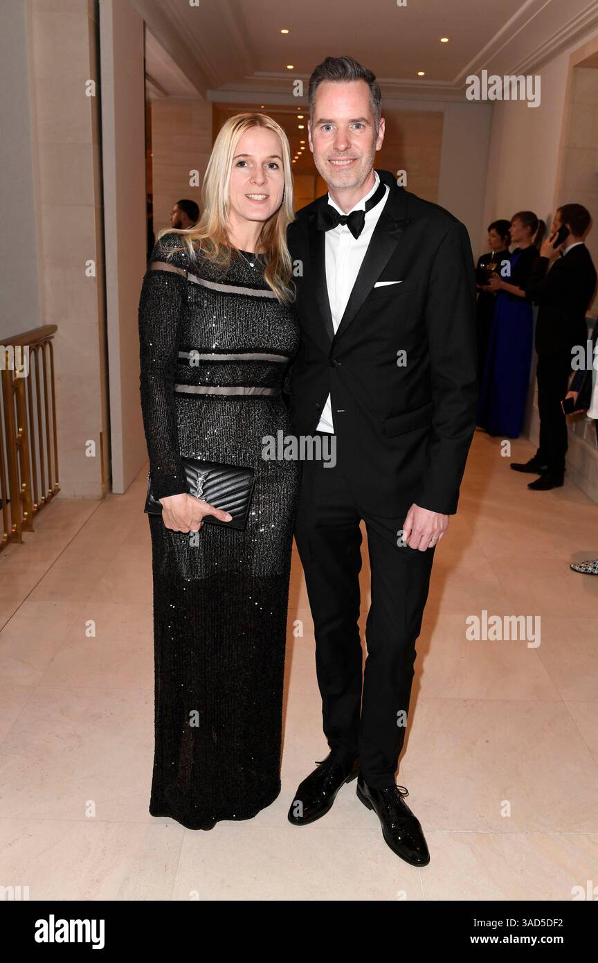Christian Dürr mit Ehefrau Jennifer beim 72. Bundespresseball 2025 im ...