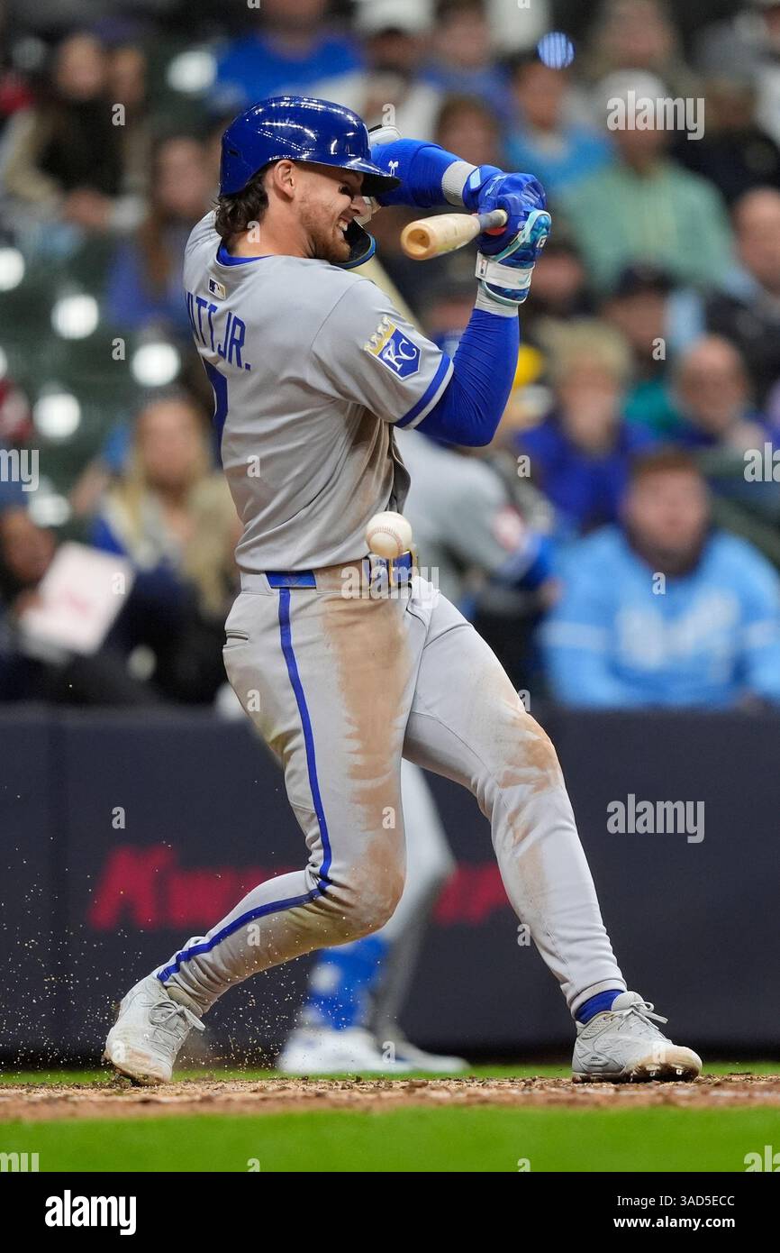 Kansas City Royals' Bobby Witt Jr. hits during the seventh inning of a ...