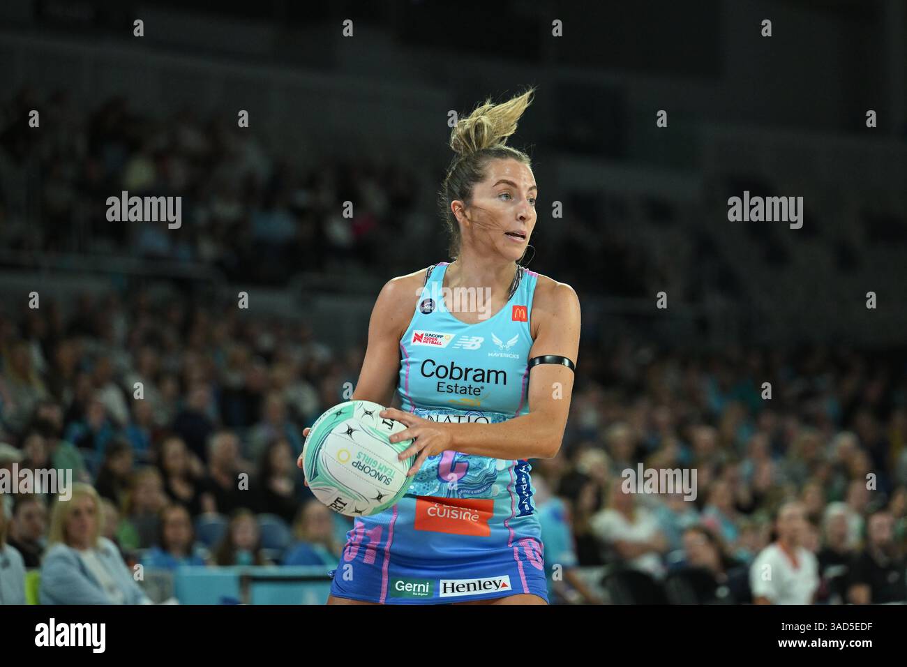 Melbourne, Australia. 05th Apr, 2025. Amy Parmenter of the Mavericks in ...