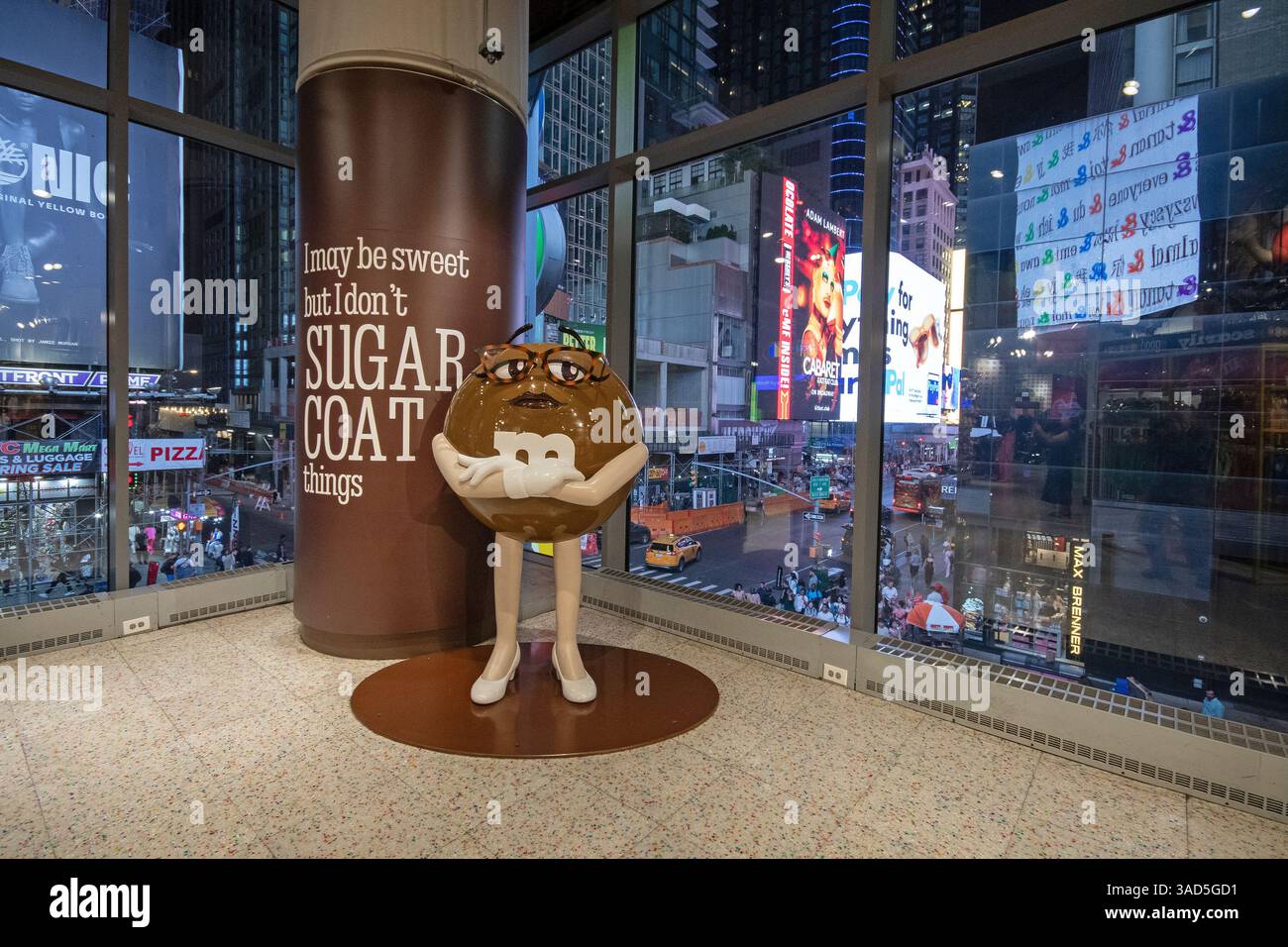 M&M's World store in 1600 Broadway, Times Square, Manhattan, New York ...