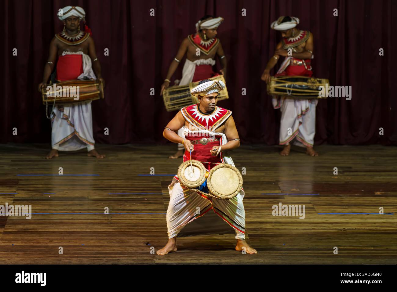 14.01.2025. Kandy, Sri Lanka. Traditional Kandyan dancers perform a cultural drum and dance ...