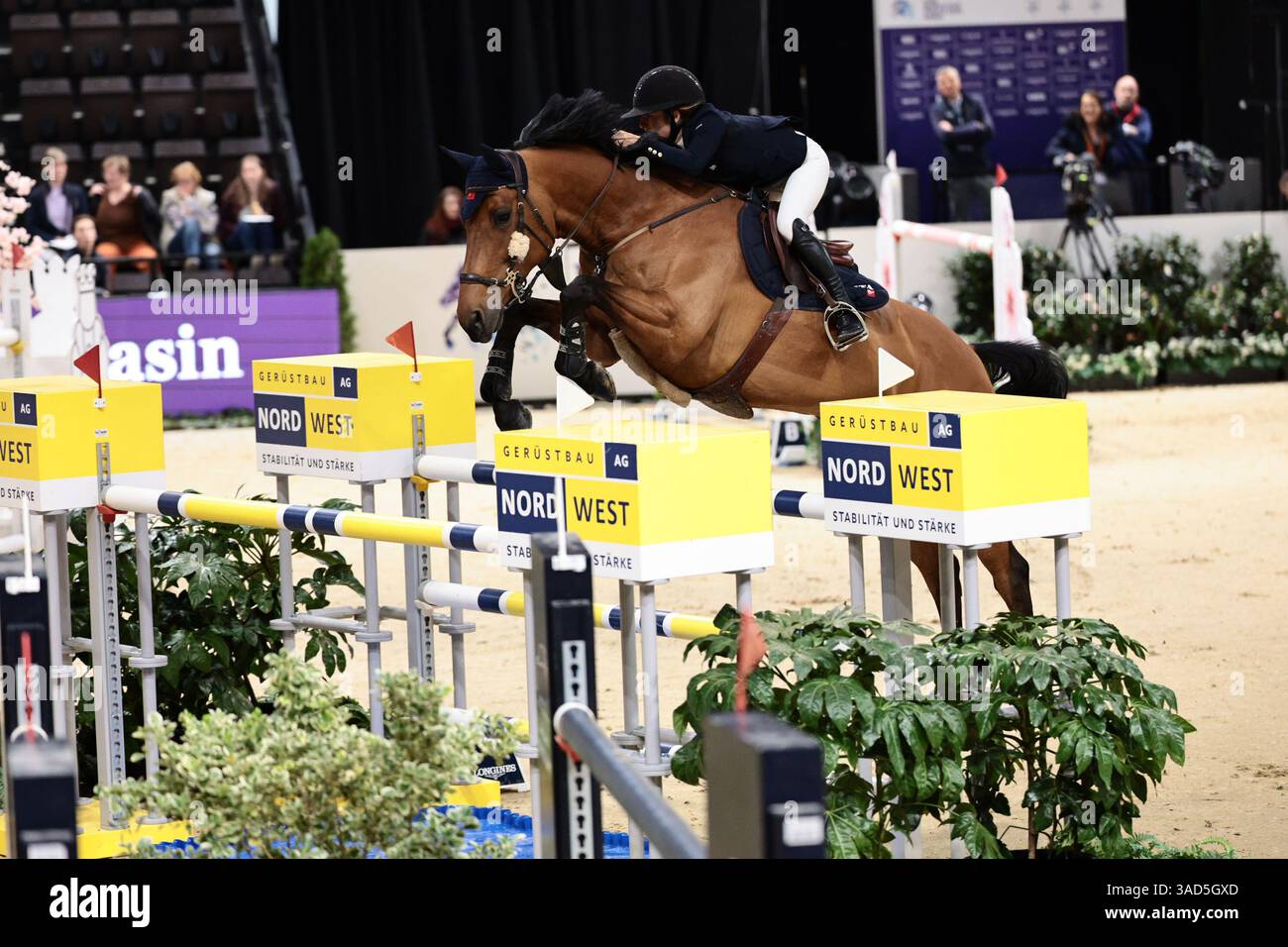 Leona Mermillod Baron of France with First to Cash Out during the Prize ...