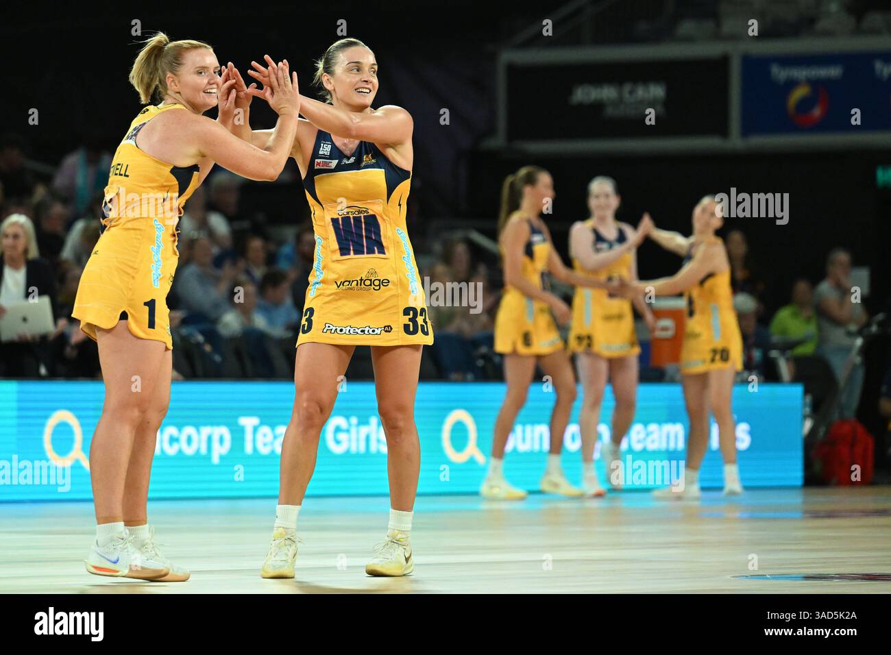 Melbourne, Australia. 05th Apr, 2025. Steph Fretwell of the Lightning ...