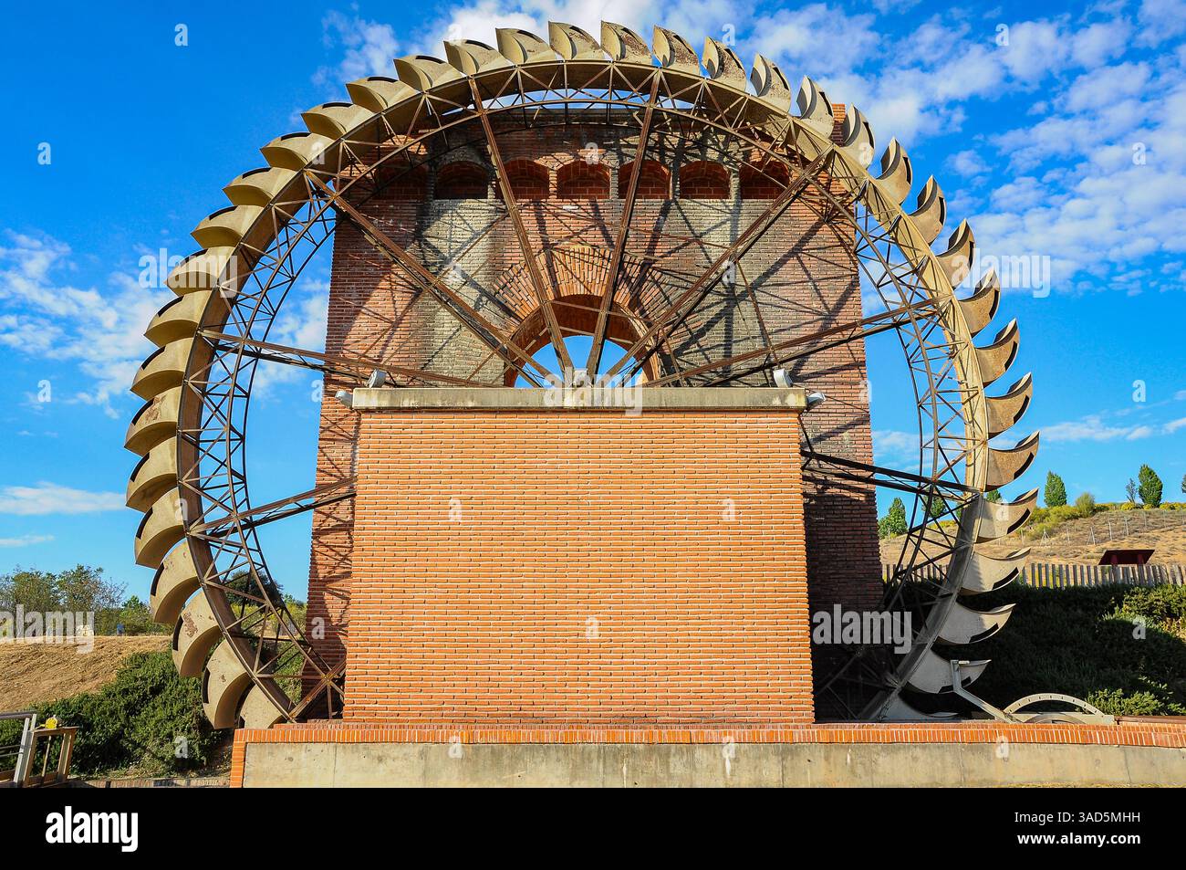 Timeless Engineering: The Majestic Aqueduct of the Azuda de la Montaña ...