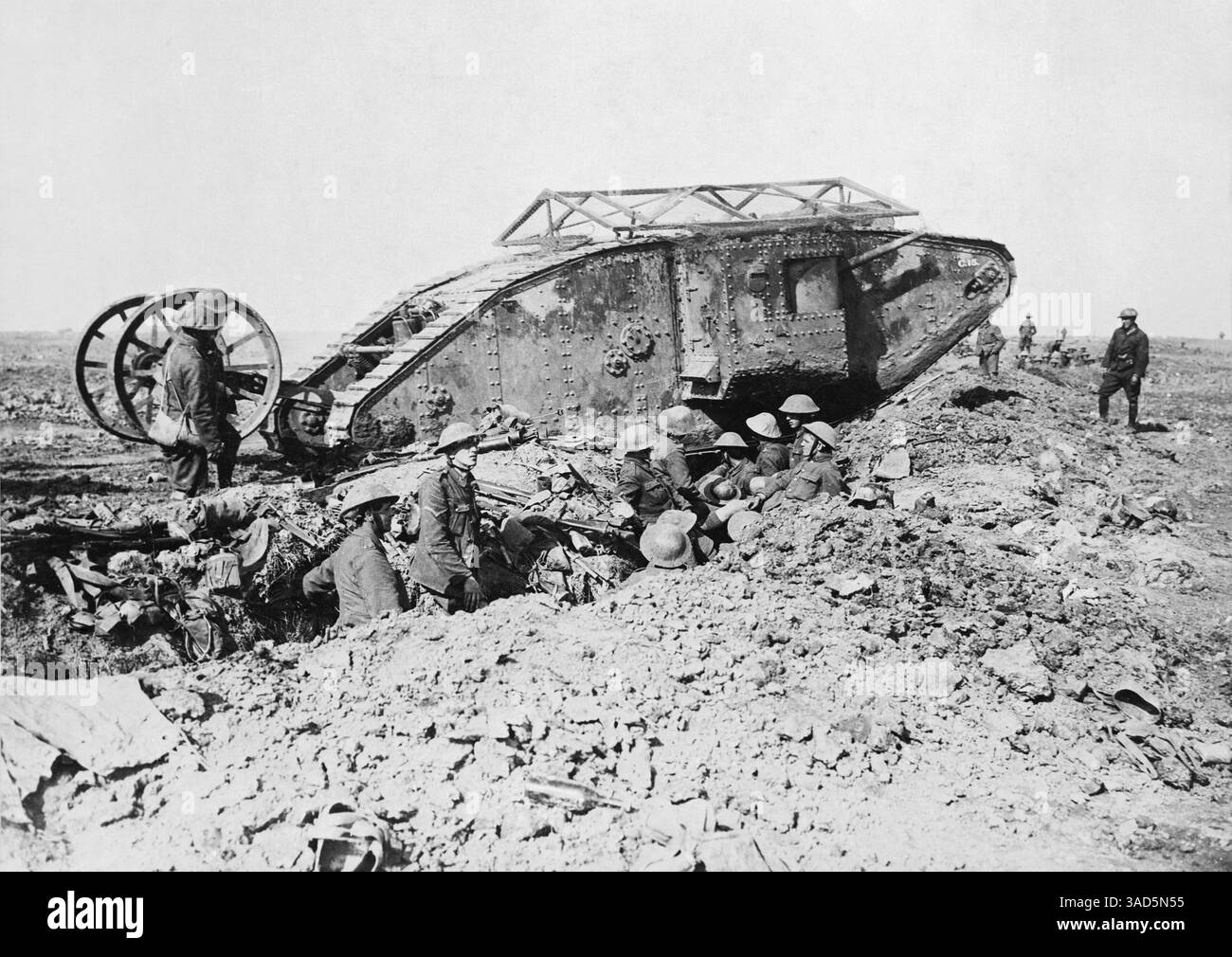 British Mark I male tank near Thiepval, 25 September 1916 Stock Photo ...