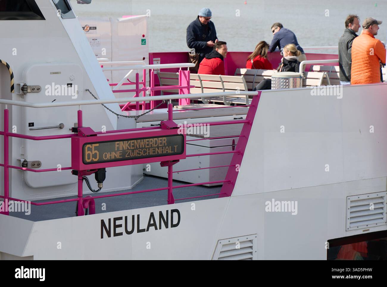 05 April 2025, Hamburg: The passenger ferry "Neuland" at the Blankenese ...