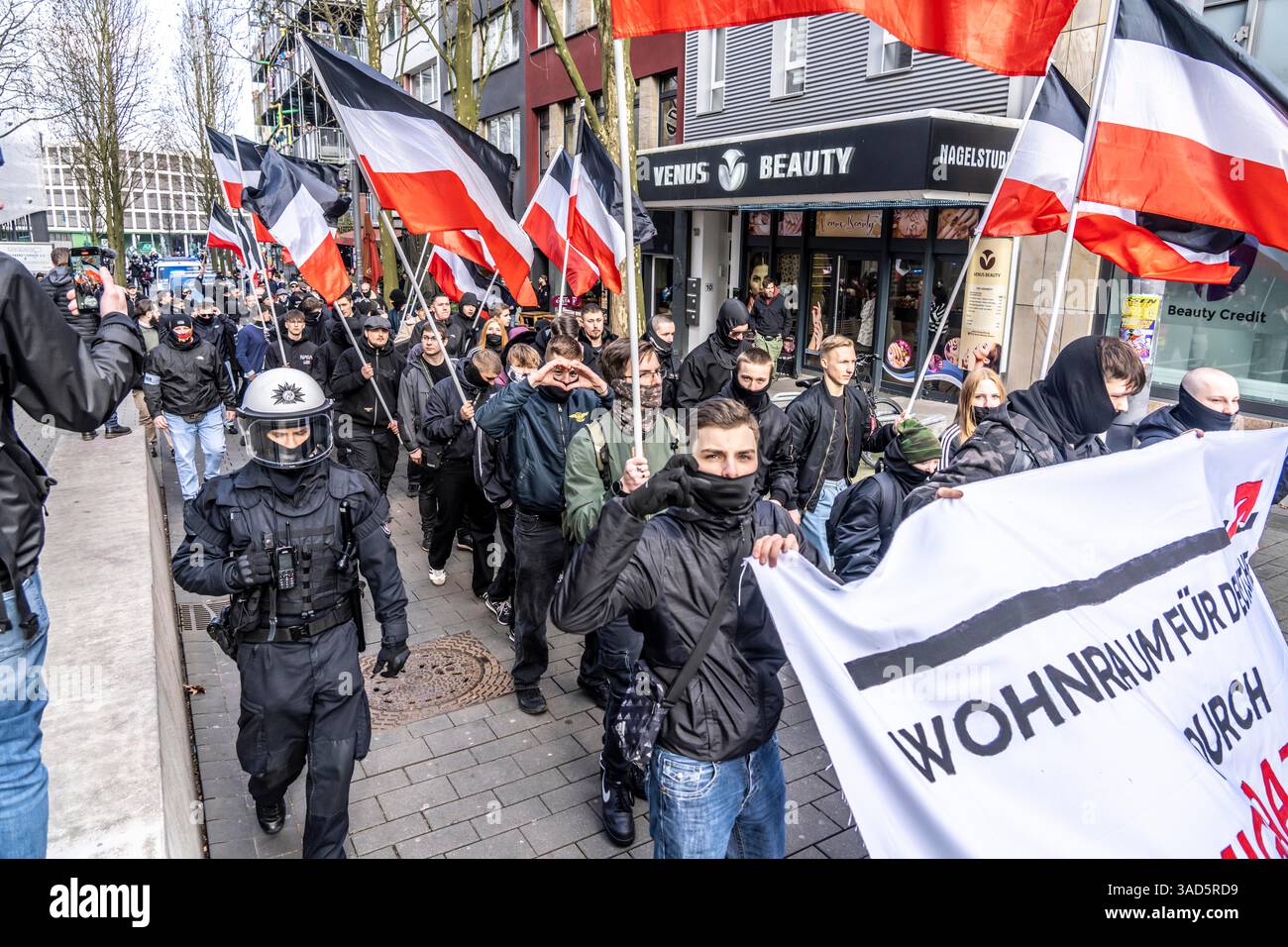 The neo-Nazi group Young and Strong, YS, demonstrated in the city ...