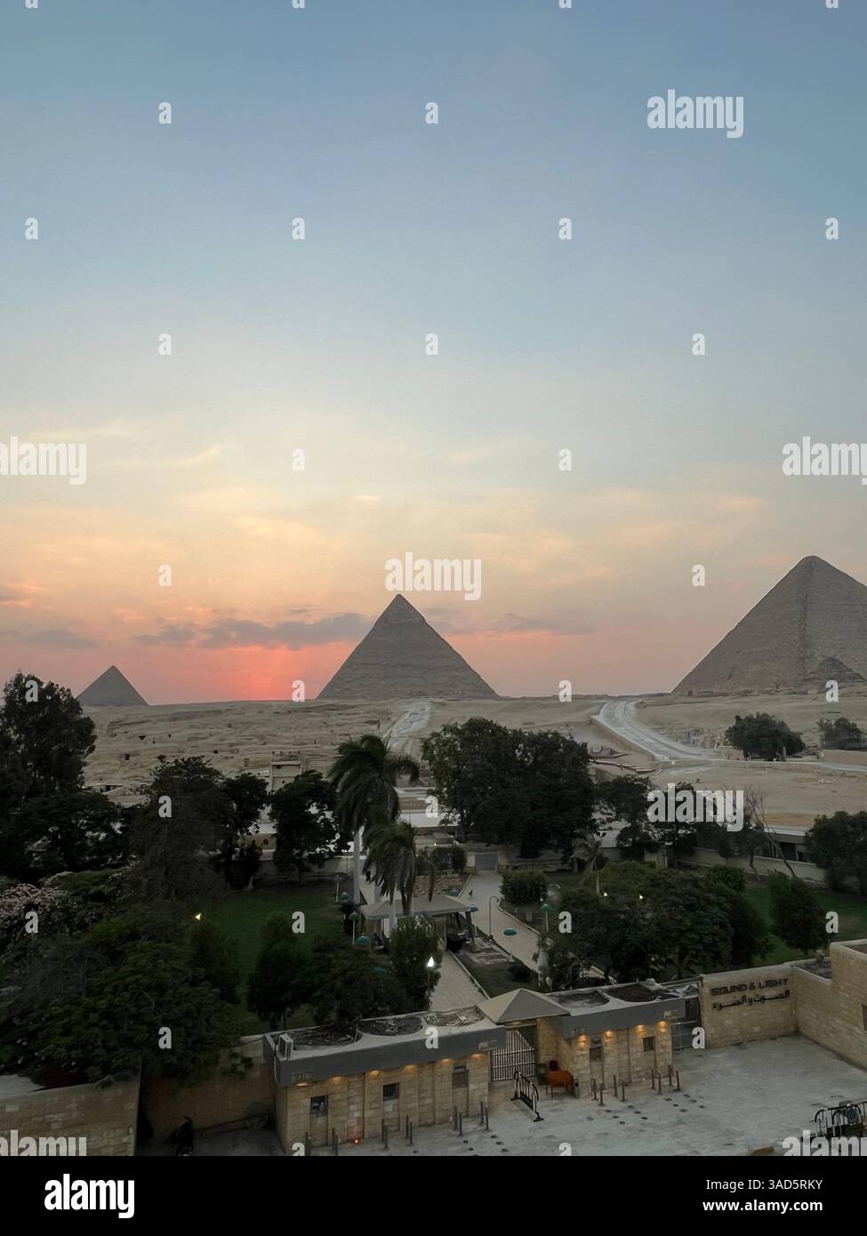 Great pyramids of giza sunrise hi-res stock photography and images - Alamy