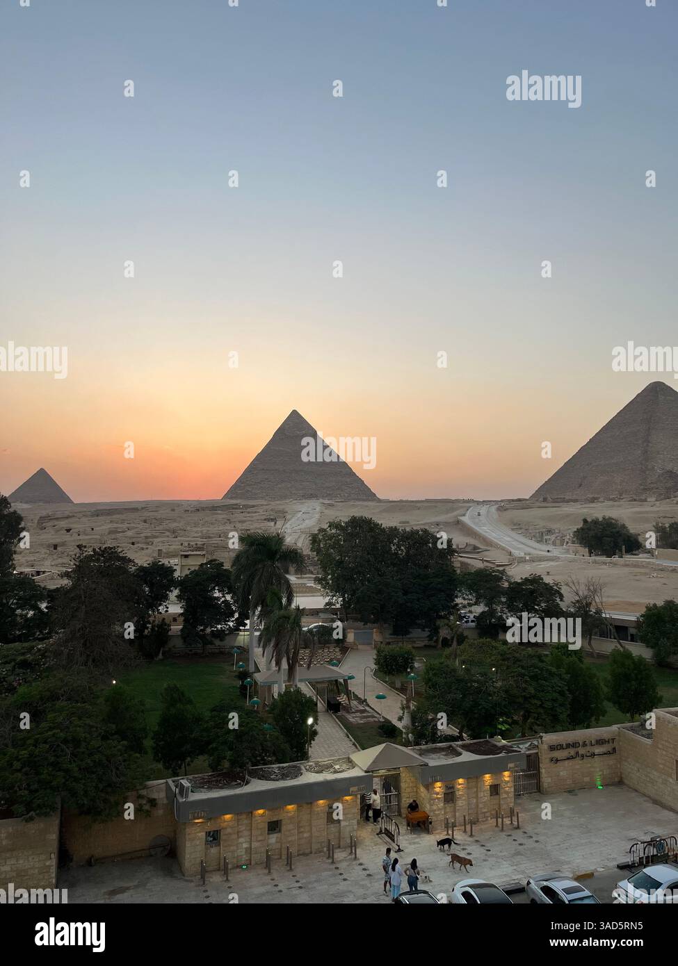Great pyramids of giza sunrise hi-res stock photography and images - Alamy