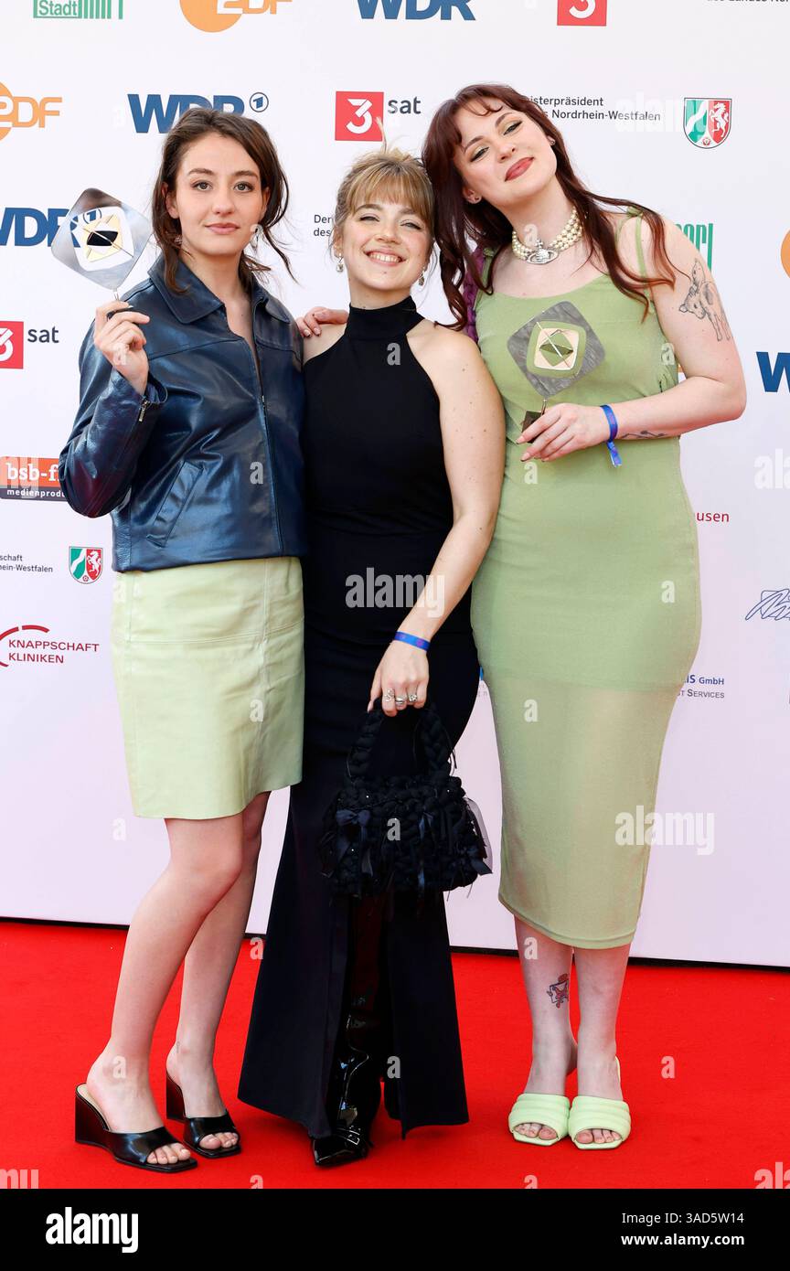 Marie Bloching, Elsa van Damke und Jana Forkel bei der 61. Verleihung ...