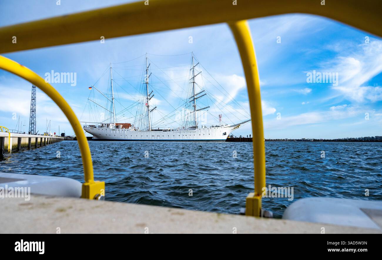 Stralsund, Germany. 05th Apr, 2025. The sailing ship "Gorch Fock I" is ...