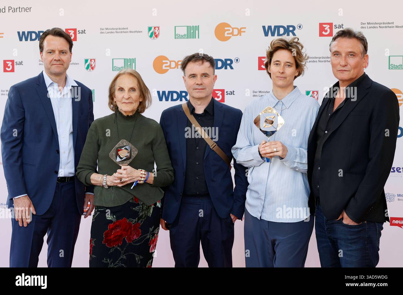 Gast, Gabriela Sperl, Thomas Wendrich, Pia Strietmann und Oliver ...