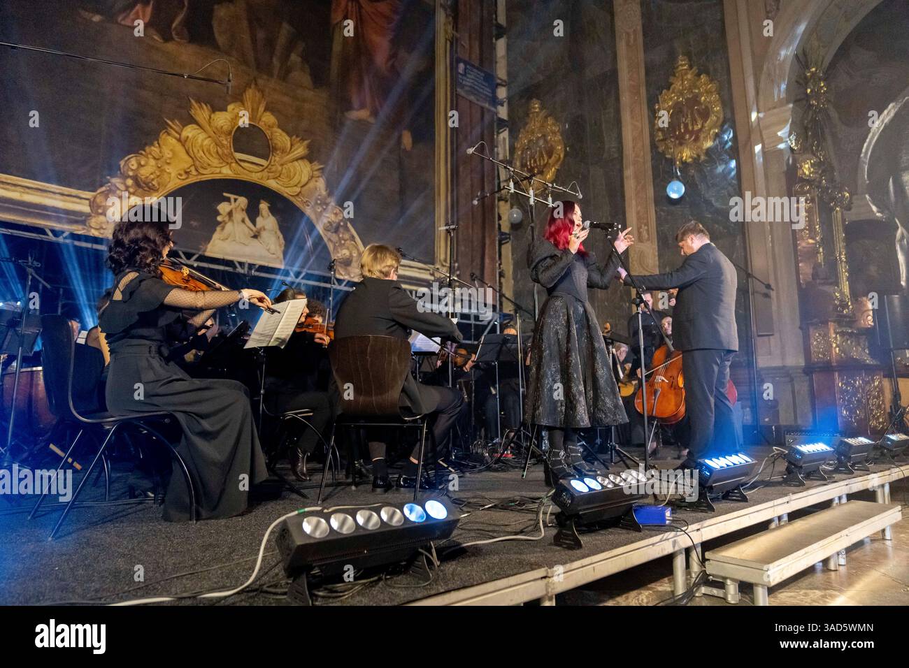 Yulia Yurina perorming "We Were Born..." in memory of Maksym "Pajero ...