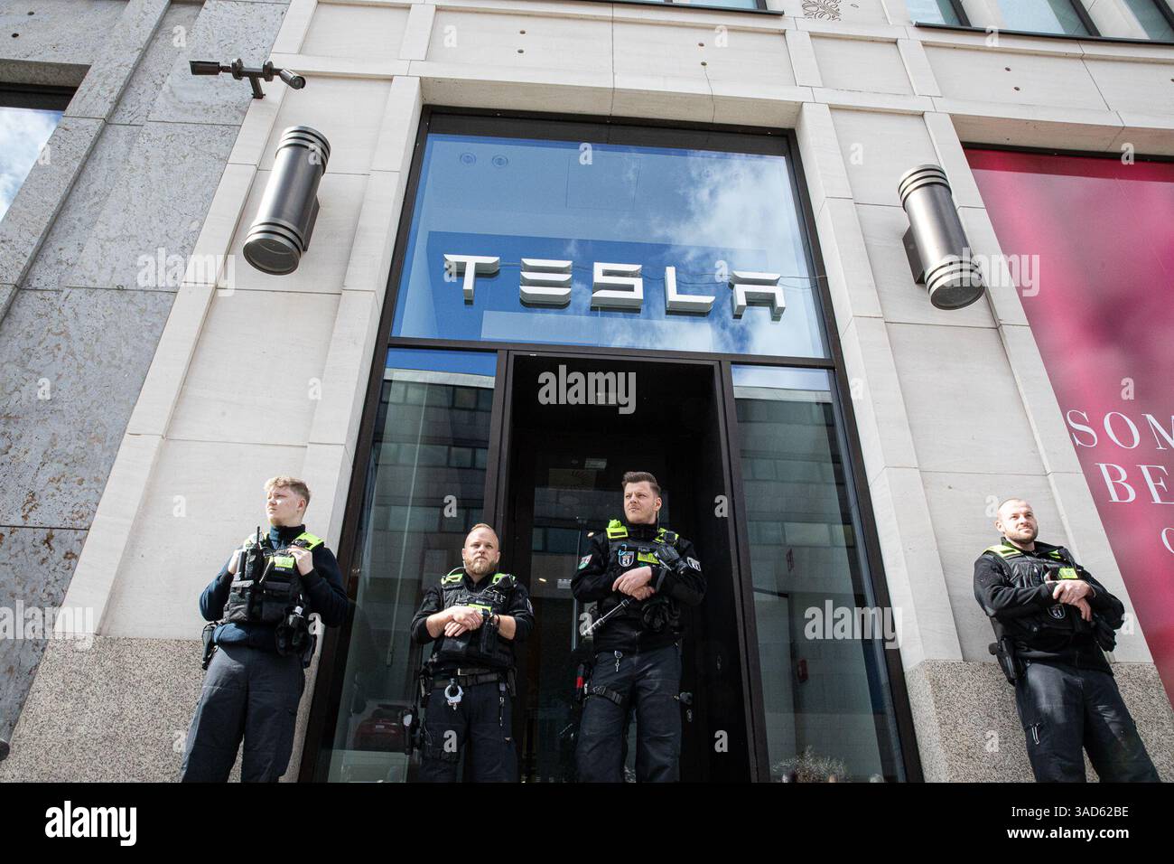 Demonstrators gathered outside the Tesla Store in Berlin's Mall of ...