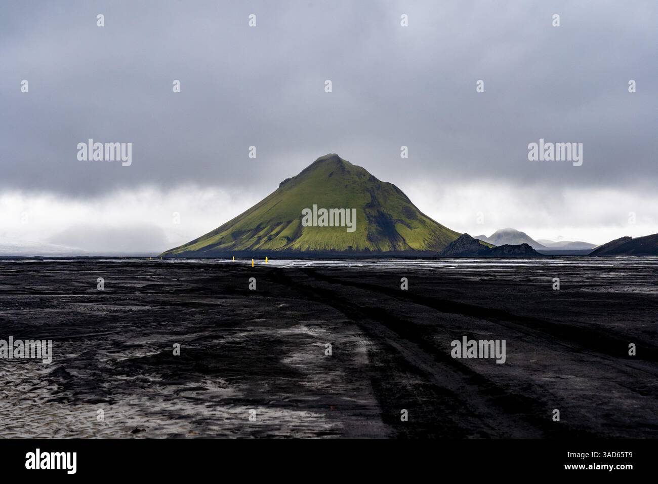 Maelifell mountain hi-res stock photography and images - Alamy