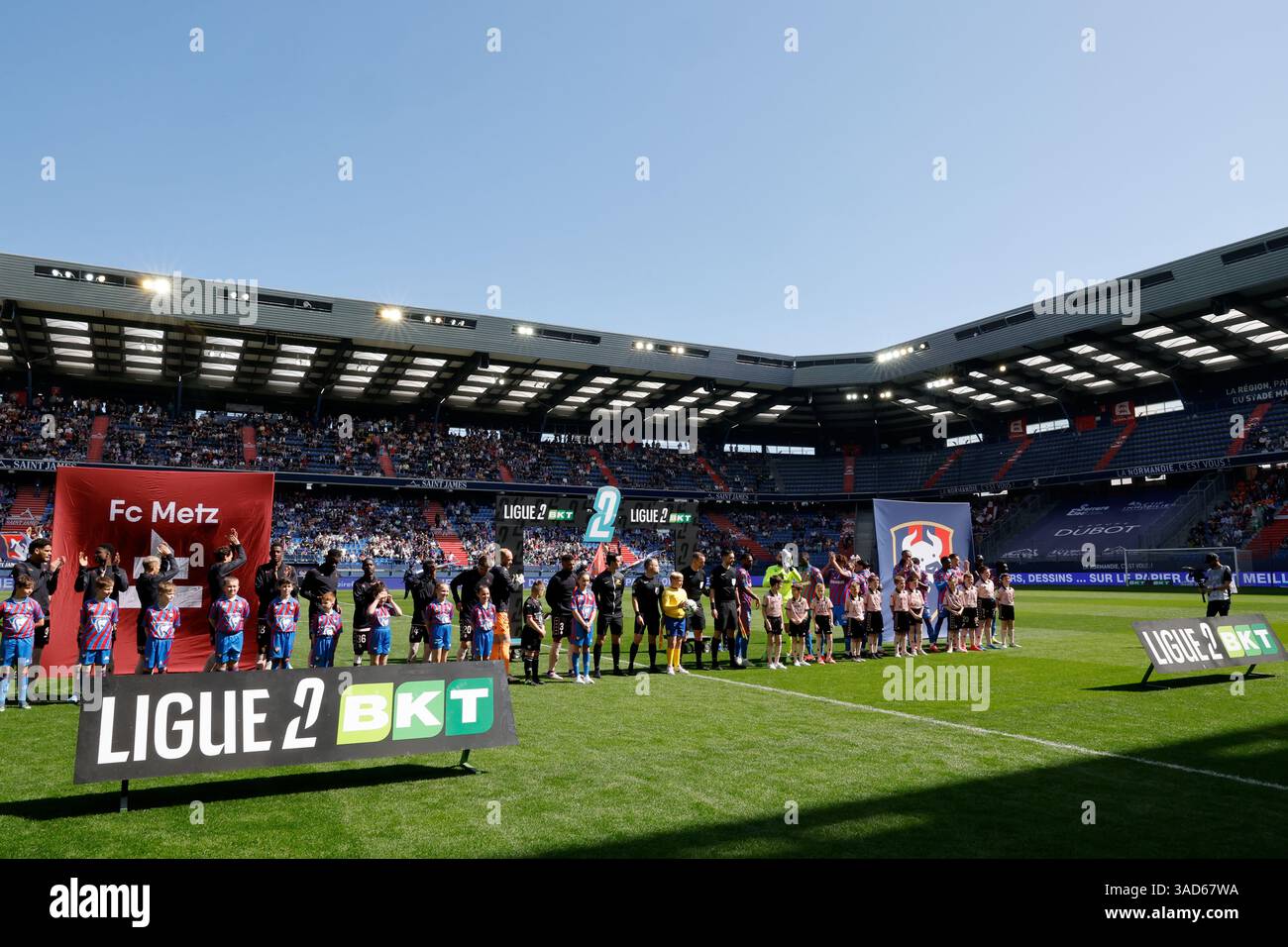 Equipe de football de Caen SMC - Equipe de football de Metz FCM during ...